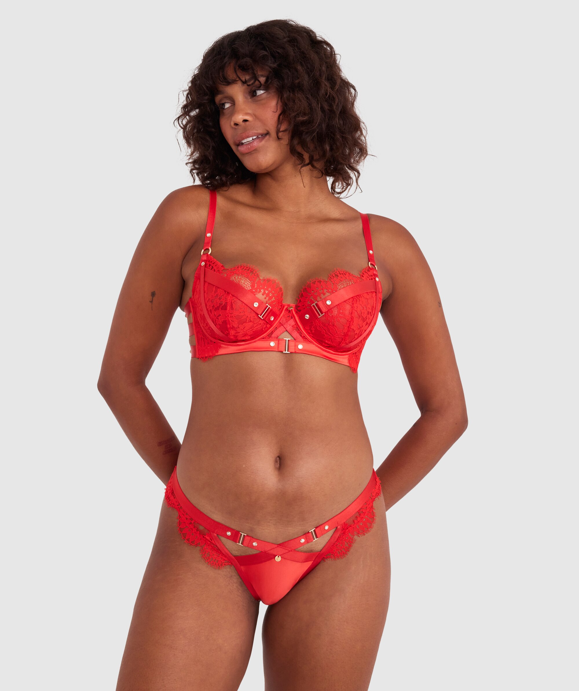 Bras N Things Vamp Don't You Dare High Leg V String - Red | 01454801